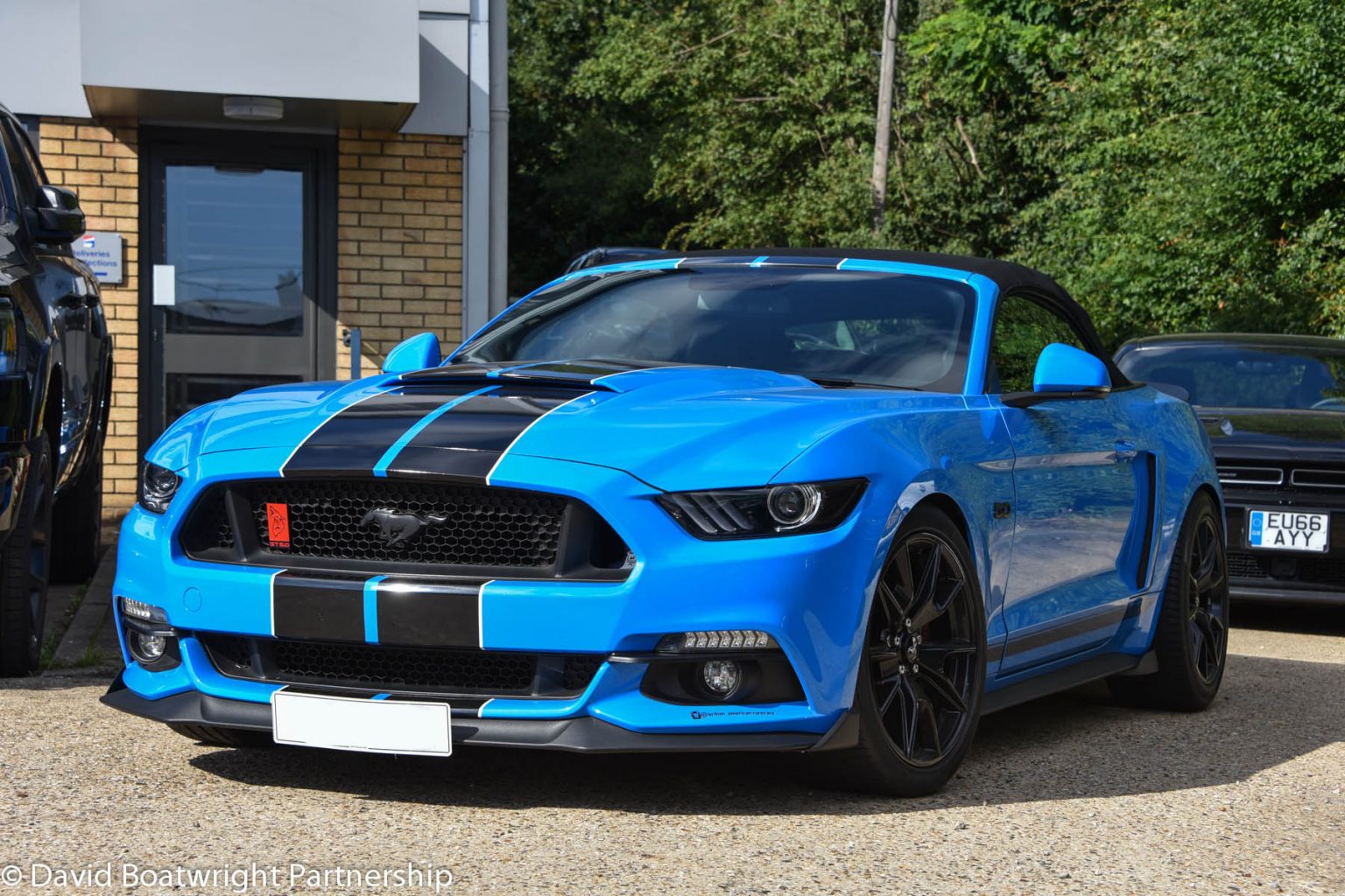 2017 RHD Mustang GT V8 Convertible - Dodge & Ram Official UK Dealers ...