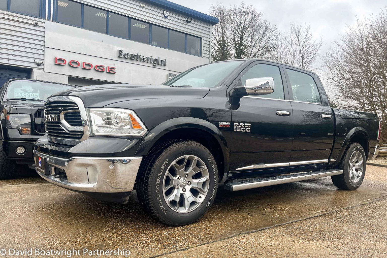 2017 Ram 1500 Limited - Dodge & Ram Official UK Dealers | David ...