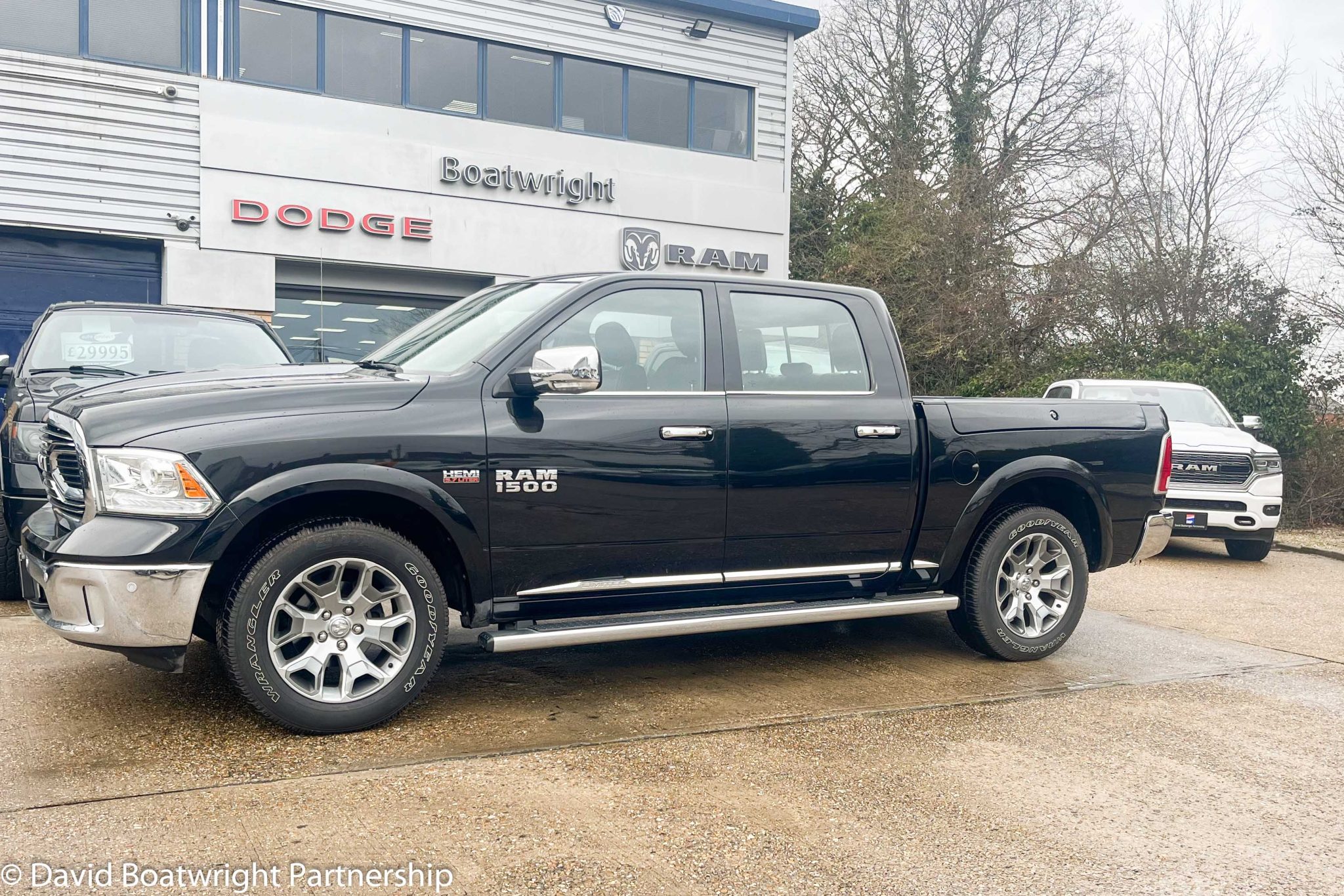 2017 Ram 1500 Limited - Dodge & Ram Official UK Dealers | David ...